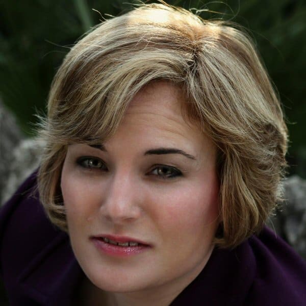 Carol Hargett Headshot 001 600x600 - FNL